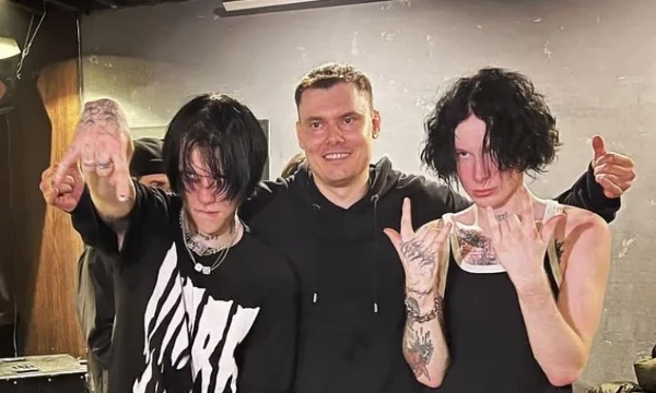 Тест Угадай песню VIPERR по строчке